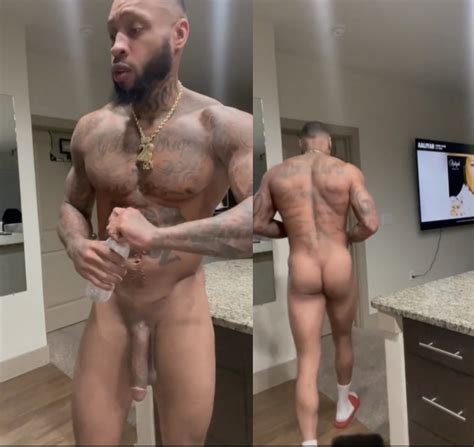 Tall Sexy Bull Shows Off Body