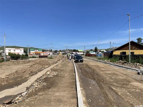 Дархан сумын 6 7 р багт хийгдэх 660м авто зам үерийн далангийн ажил 84 хувьтай байна Цэц МН