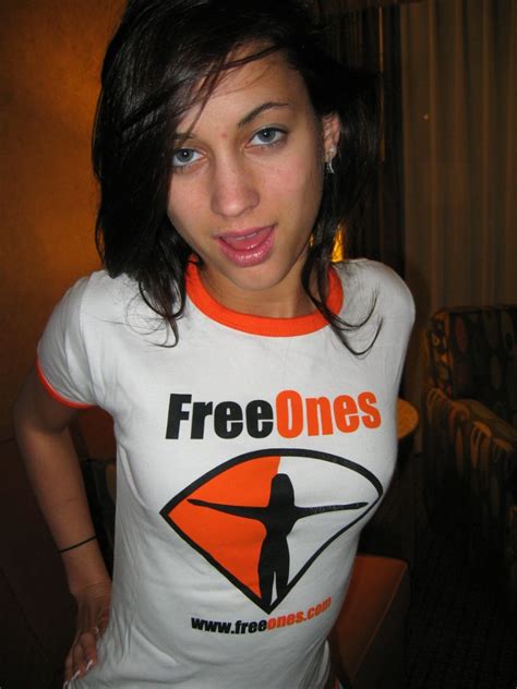 Georgia Jones Stripping Off Her Freeones Outfit Photos
