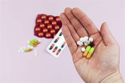 Цистит: симптомы, признаки, причины и профилактика цистита у женщин ...