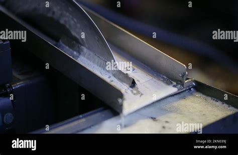 Disk Type Oil Skimmer For Liquid Flood Coolant In Modern Cnc Milling Machine Stock Video Footage