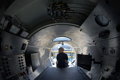 Claustrophobic Video Reveals Inside Oceangates 59 Off