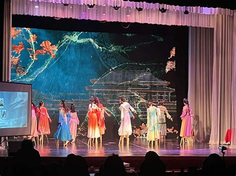 Нийслэлийн ерөнхий боловсролын “Путонхуа” сургууль Ulaanbaatar