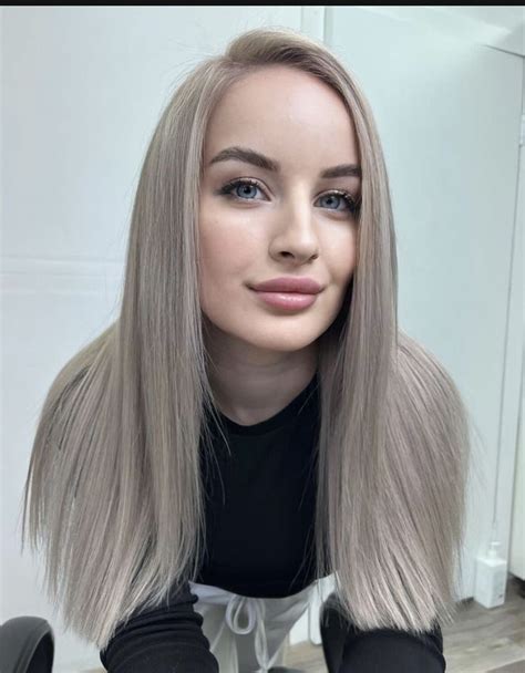 Пин от пользователя Carly на доске Blonde Волосы в хвосте Прически Идеи причесок