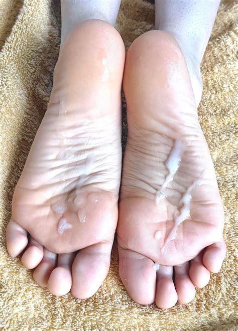 My Girlfriend Let Me Cum On Her Soles Scrolller