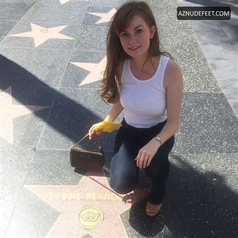 Avalon Warren Feet Aznudefeet