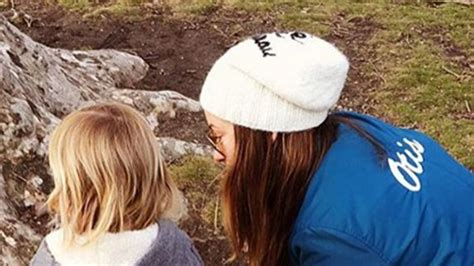 Olivia Wildes Son Is Obsessed With Beyonces Boobies