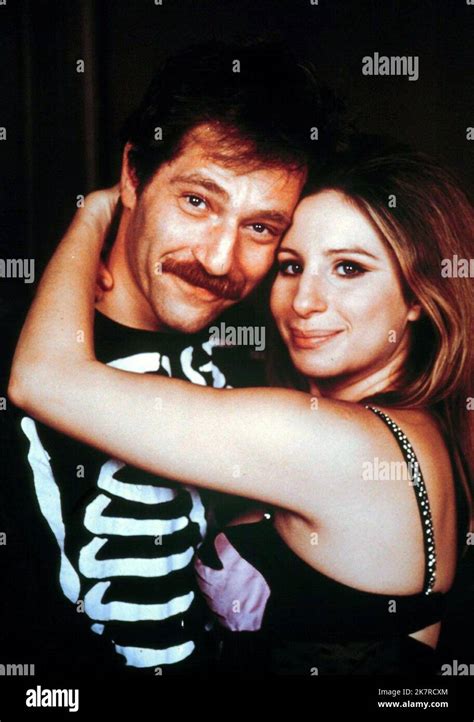 Barbra Streisand And George Segal Film The Owl And The Pussycat Usa 1970 Characters Doris