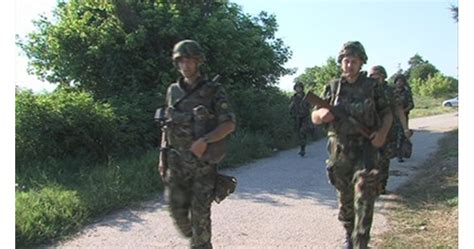 България трябва да преразгледа законите си при задържане на мигранти