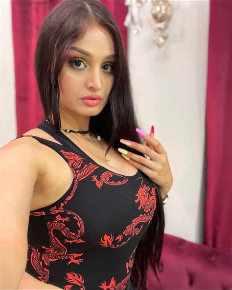 Come Closer Scrolller