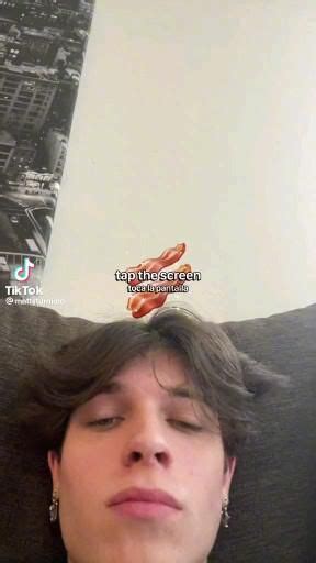 Pin By 𐬼𐬺𝘽𝙚𝙡𝙡𝙖𐬻𐬽 On Sturniolo Triplets😻 Video Triplets Fangirl Problems Hottest Guy Ever