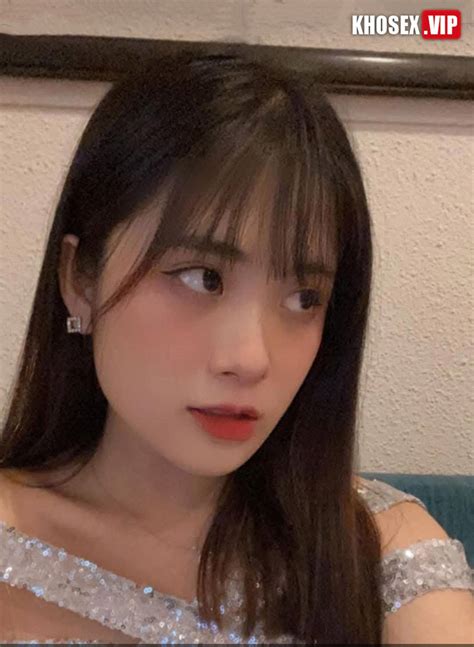 Clip Sex Địt Bé Hồ Phương Trang Cực Xinh Hột Le To Vãi Lol