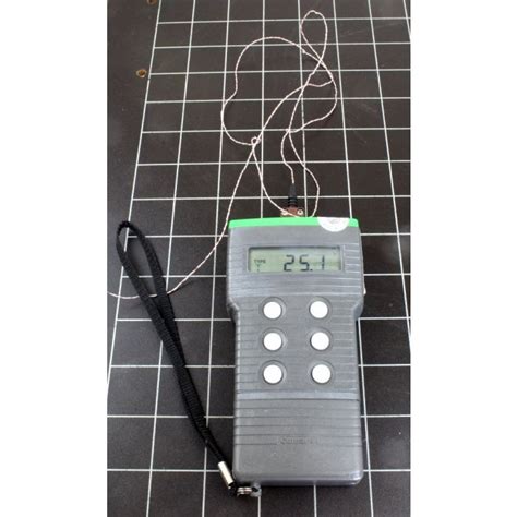 Comark C9006 Is Digital Thermometer