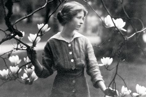 The Story Of Edna St Vincent Millay Poet Revolutionary And Jazz Age Bohemian