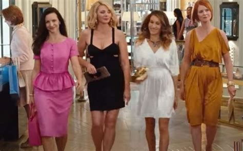 Sex And The City Γιορτάζοντας 25 χρόνια αναμνήσεων και στιγμών Official