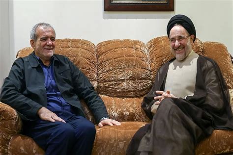 دیدار سید محمد خاتمی با مسعود پزشکیان عکس