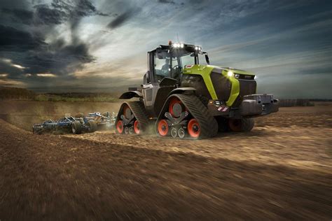 Claas Supersized Tractor Named Tractor Of The Year Farmmachinerysales