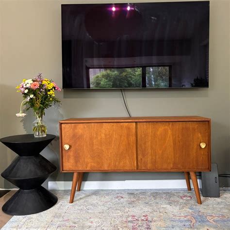 Triangular Metal Legs Model Stripes In Different Colors Metal Legs For