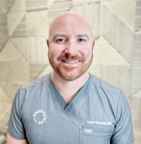 Dr Luke Barker All Laser Lasik And Cataract Surgeon In Chicago Il