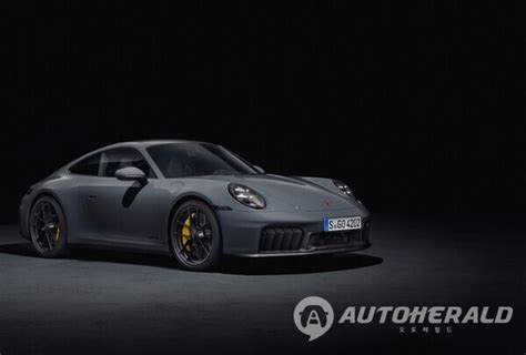 2025 서울모빌리티쇼 포르쉐 신형 911ㆍ전기 Suv 마칸 국내 최초 공개