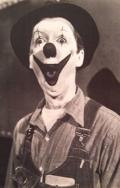The Randomness Of Clowns Circus Clown Circus Party Circus Theme Scary Clowns Evil Clowns
