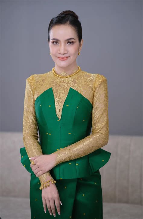 បែ ក គ្នាមួយរយៈ ស្ងាត់ៗ ពេជ្រ សោភា និង ឆឹម សក្កដា ប្រកាសភ្ជាប់ពាក្យហើយ Khmerload