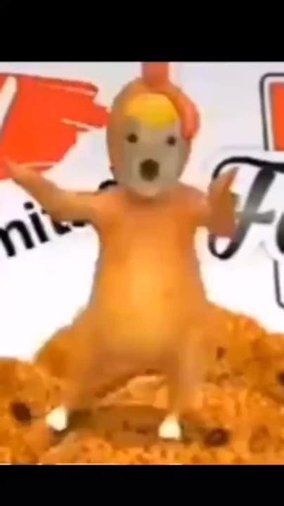 La Cucaracha La Cucaracha Ya No Puede Caminar Meme Subido Por Kirby