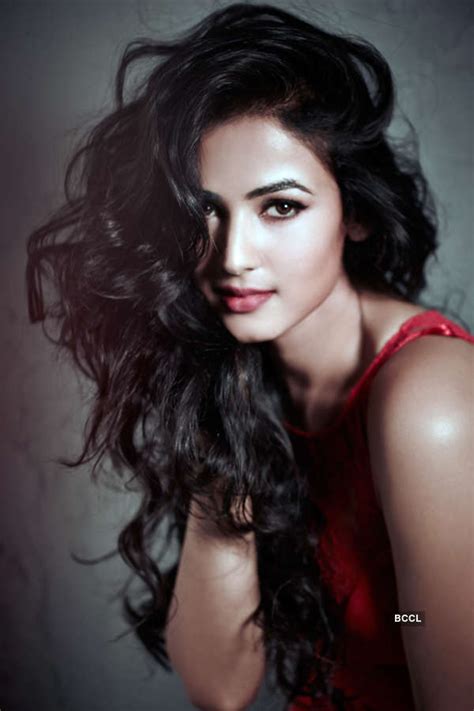 Sonal Chauhan Strikes A Sensual Pose
