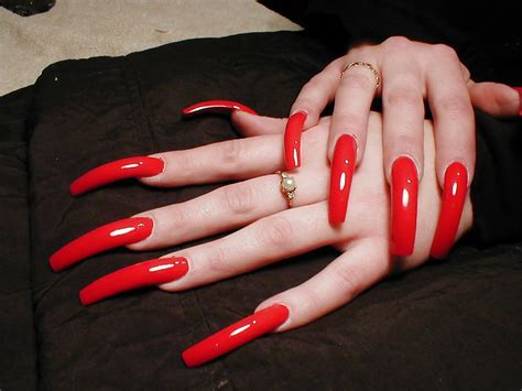 Pin By Stéphane Laurier On Beaux Ongles Curved Nails Red Nails Long