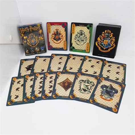 ฿300 ไพ่ แฮรี่พอตเตอร์ รุ่นหลังดำ Playing Cards ไพ่ป๊อก Facebook
