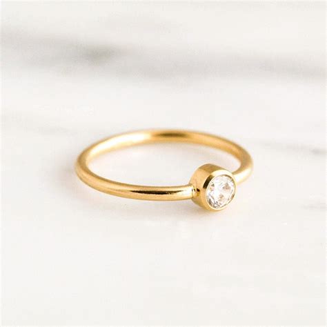 Solitaire Ring Simple And Dainty