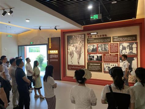 后勤基建党委组织党员赴成都天府家风馆参观学习 成都信息工程大学后勤基建处