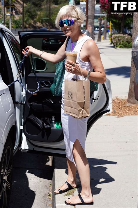 Selma Blair Looks Stylish While On An Iced Coffee Run In La Fappening🍆💦