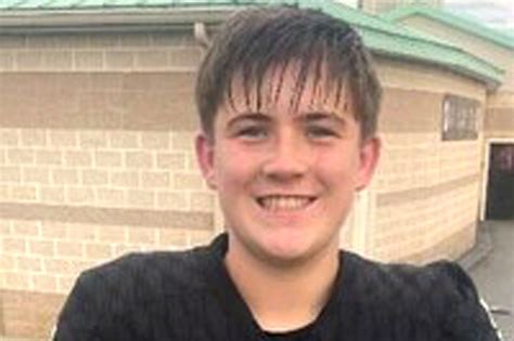 15 Year Old Dies After Tree Falls On Him During S C Storm