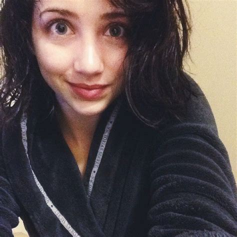 Emily Rudd Girl With Brown Hair Really Curly Hair Really Long Hair