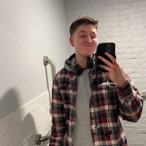 Alexander Nerus Wellness Coach Your Vegan Mentor Linkedin