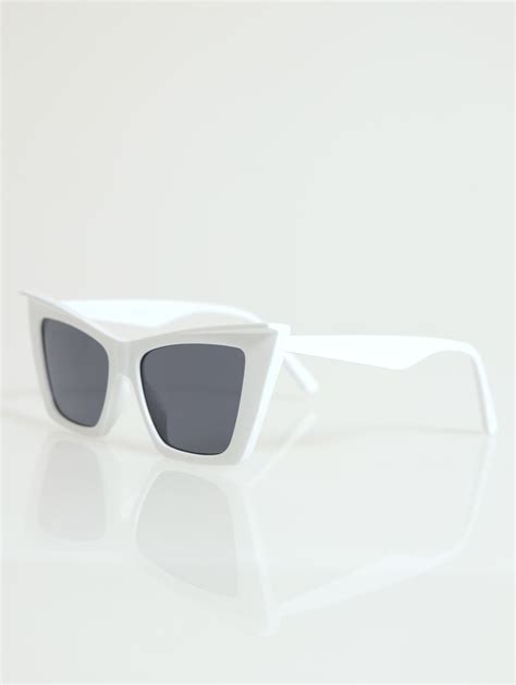 Sharp Cat Eye Sunglasses Legit
