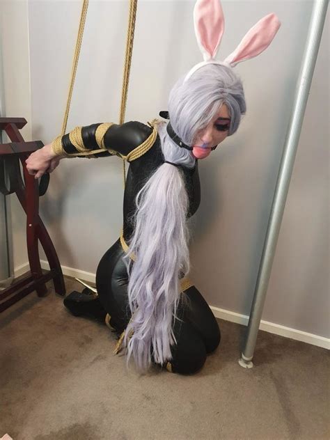 Bunny And The Frog Pic