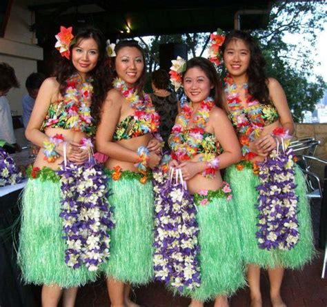 How To Dress Hawaiian A Complete Guide