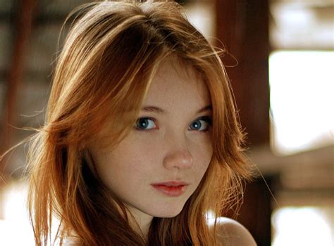 Olesya Kharitonova Scrolller