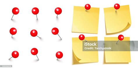 흰색 배경에 격리된 현실적인 빈 스티커 메모 빨간색 둥근 푸시 핀이 있는 노란색 메모지 종이 알림 및 바늘이 있는 플라스틱 압정