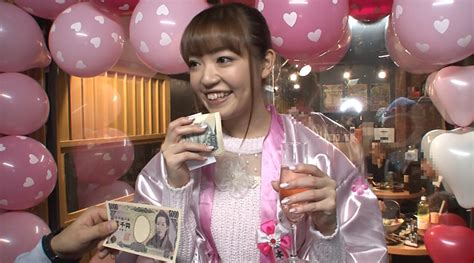 【荒木まい】羞恥！彼氏連れ素人娘をマシンバイブでこっそり攻めまくれ！7 素人vsマシンバイブ 激安居酒屋にマジック Sadistic 0439