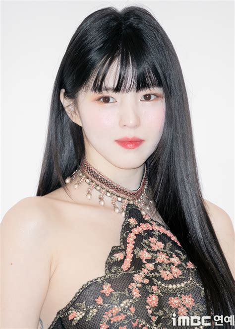 [포토] 한소희 섹시 시크 토미에 재질