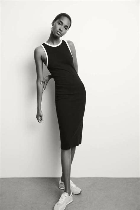 Сукня Zara — ціна 399 грн у каталозі Довгі сукні Купити жіночі речі за доступною ціною на Шафі