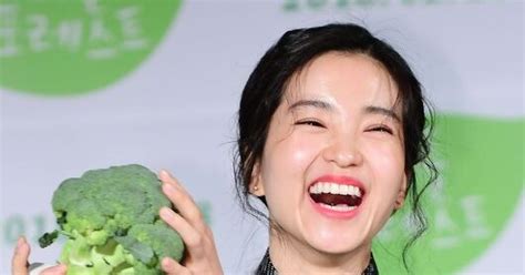 사진 김태리 청정 미소