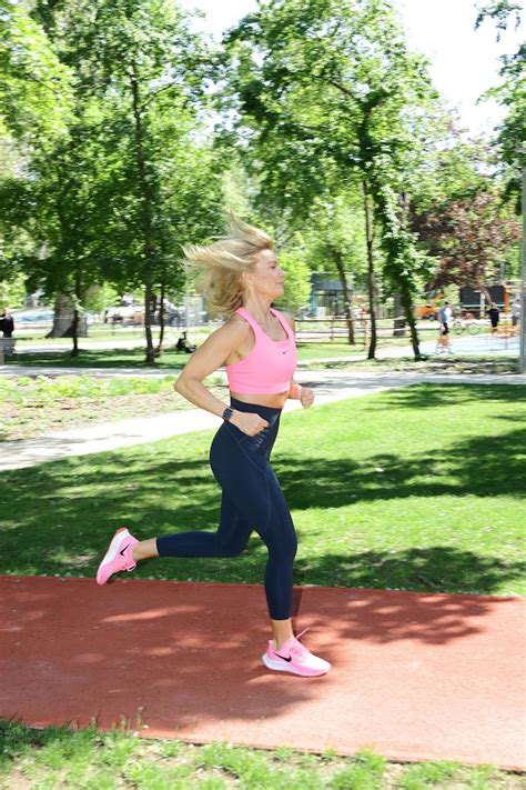 D G S Fut Szettben Barta Sylvia