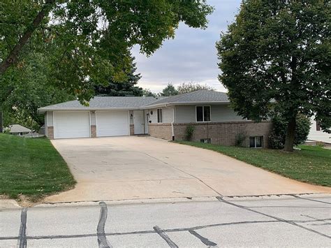356 E Weiler St West Point Ne 68788 See Est Value Schools And More