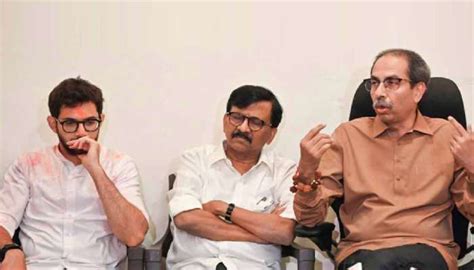 म्हणून आदित्य ठाकरेच उद्धवांना सोडून जातील माजी आमदाराचं जाहीर कार्यक्रमात विधान