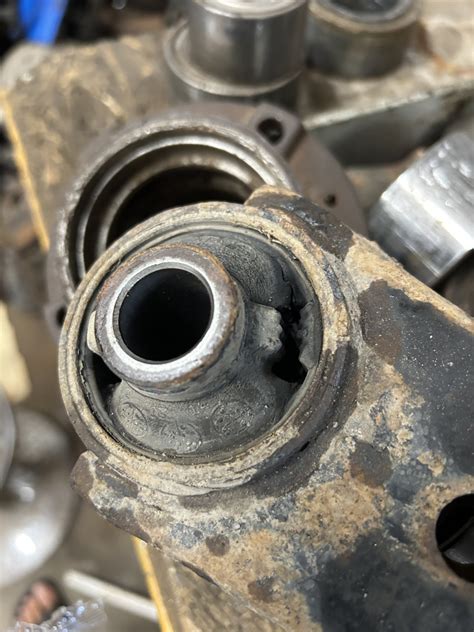 Замена сайлентблоков передних рычагов — Subaru Outback (BP), 2,5 л ...