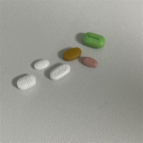 [잡담] 약 잘알 익들아 여기서 뭐가 수면제야 ㅜ 인스티즈 Instiz 일상 카테고리